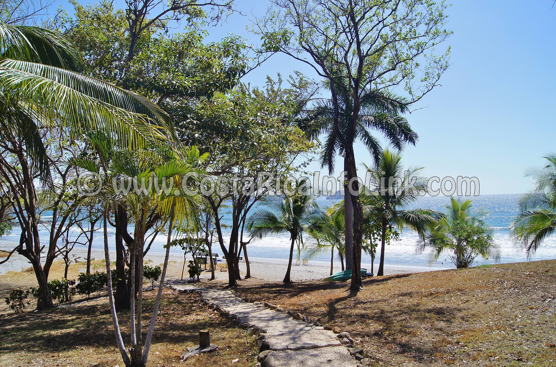 Información Turística de Playa Pan de Azúcar Costa Rica